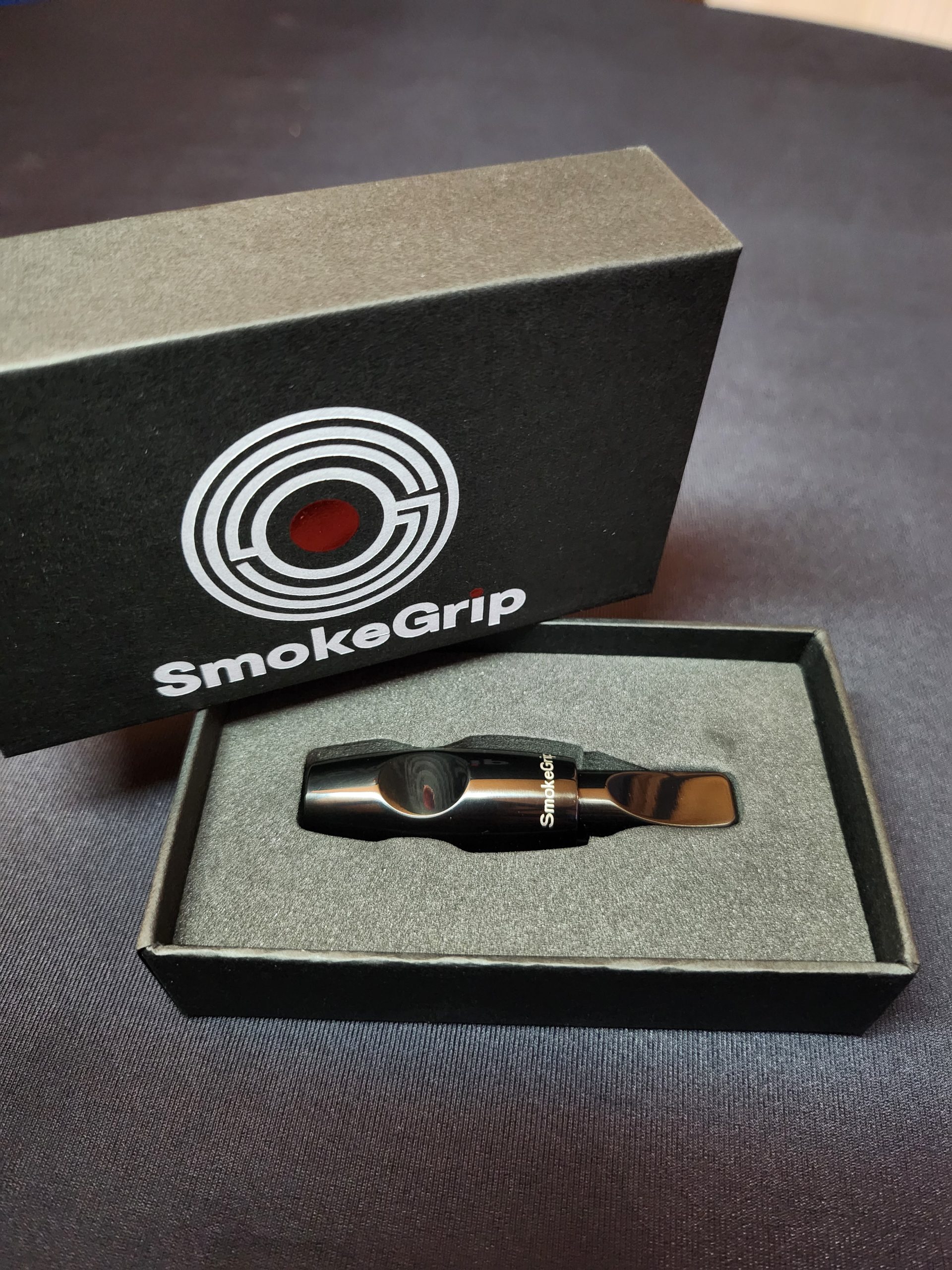 Black Smoke Grip - SmokeGrip